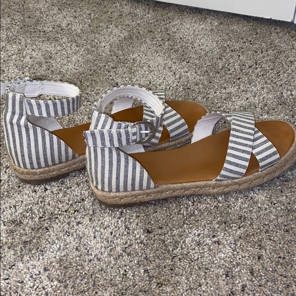 a.n.a | Shoes | Ana Sandals 8 | Poshmark